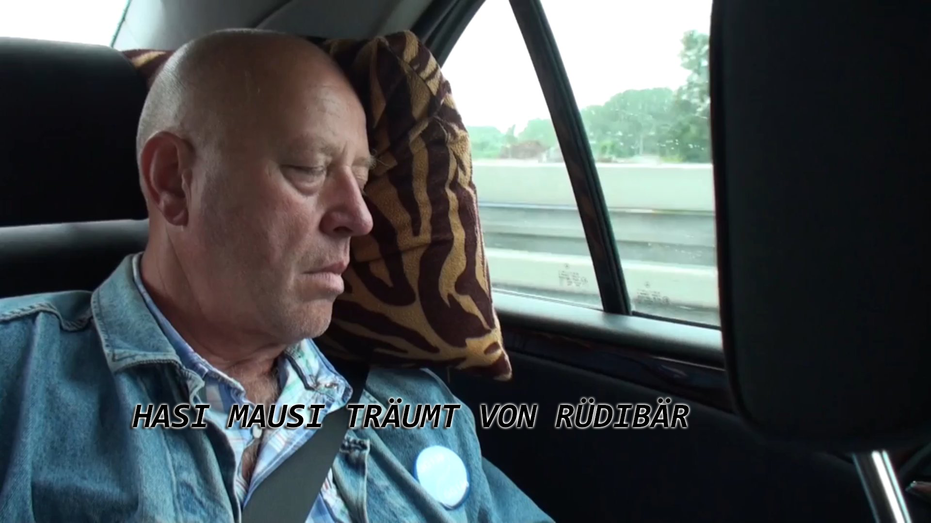 Die Welt fragt: Wo ist Helmut? – AlexxTV.de